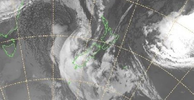 Cyclone Fehi ravages parts on NZ leaving some areas without power
