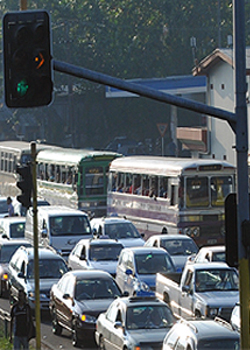 Traffic jam issue raised in parliament