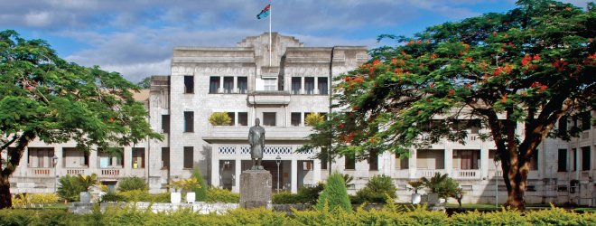 Judge questions police officer on late arrival of remand prisoners