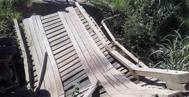 Bridge in Ba collapses cutting off access to thousands of students and ...